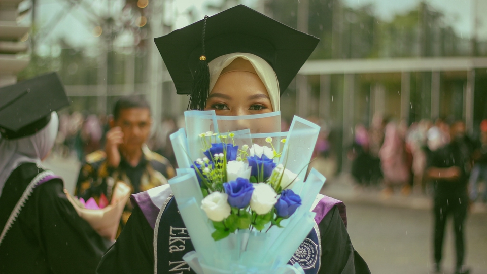 Foto Graduation, Prewedding, Birthday, Dokumentasi lainnya. lokasi ...