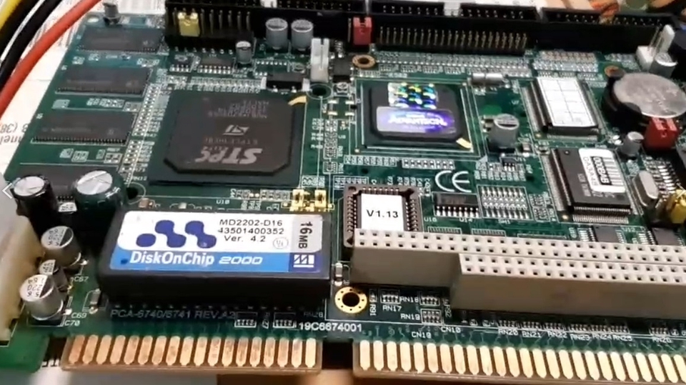 รับโปรแกรมไอซีชนิด Memory (E)EPROM / Disk on Chip / MCU / MPU / PLD ...