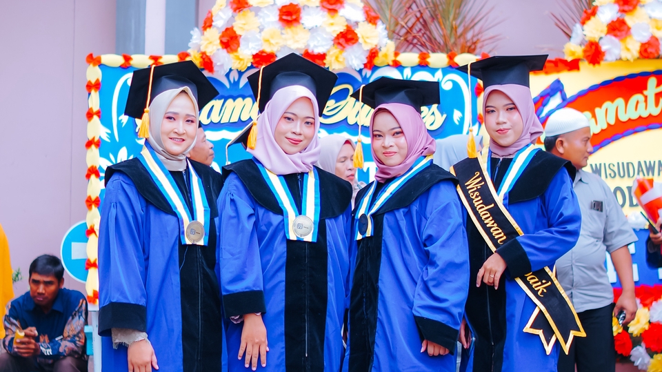 Jawa Tengah - Foto Graduation/Wisuda