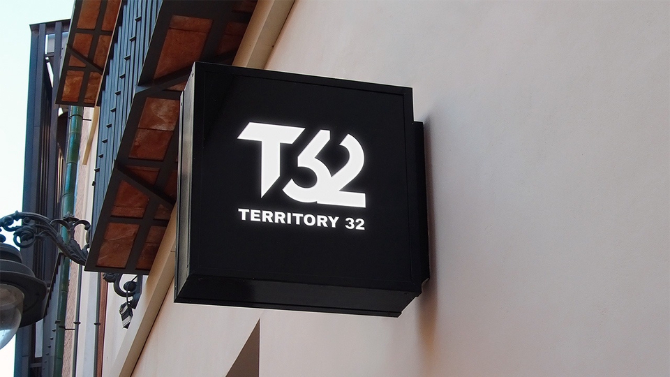 Territory 32 (Café & Resto Logo)