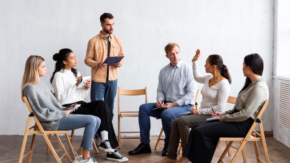 Qualitative Moderator: นักสัมภาษณ์งานวิจัย Focus group และ In-depth ...