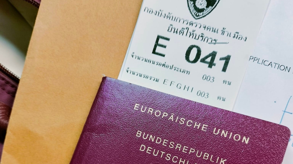 รับยื่น Visa และ Work Permit ผ่าน BOI และ IEAT การนิคมให้ชาวต่างชาติ ...