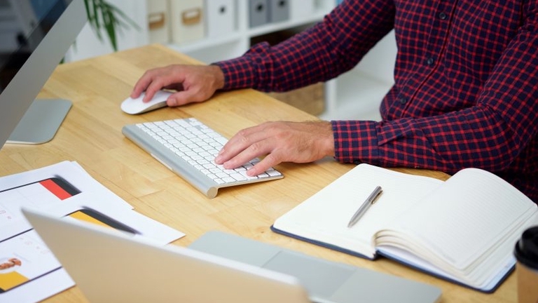 Frontend develop Angular และ HTML รับทำเว็บไซต์ และ โมบายแอพ