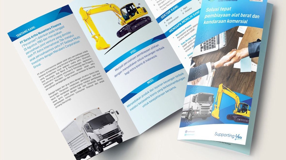 Jasa Desain Brosur atau Flyer Promo Produk, Brosur Sekolah, Brosur ...