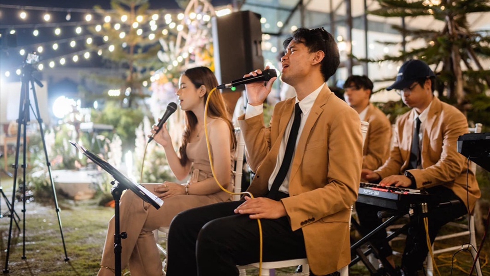 วงดนตรีงานแต่งงาน วงดนตรีอีเว้นท์ และนักดนตรี Jaaja Band (จ๋าจ้ะแบนด์)
